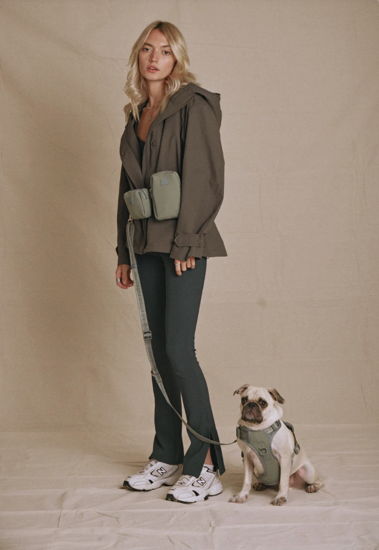 GO! With Ease Hands Free Leash - Sage | Charli & Coco
